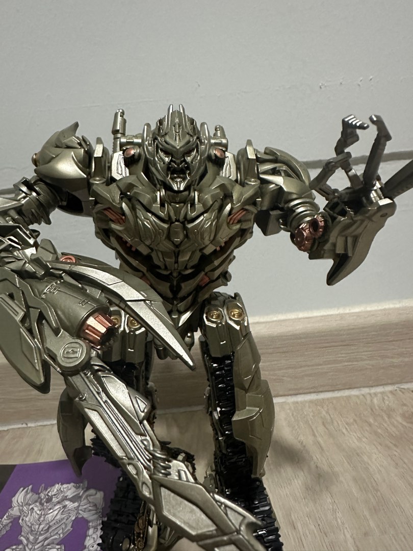 Transformers Leader Class Megatron, Hobbies & Toys, Toys & Games on ...