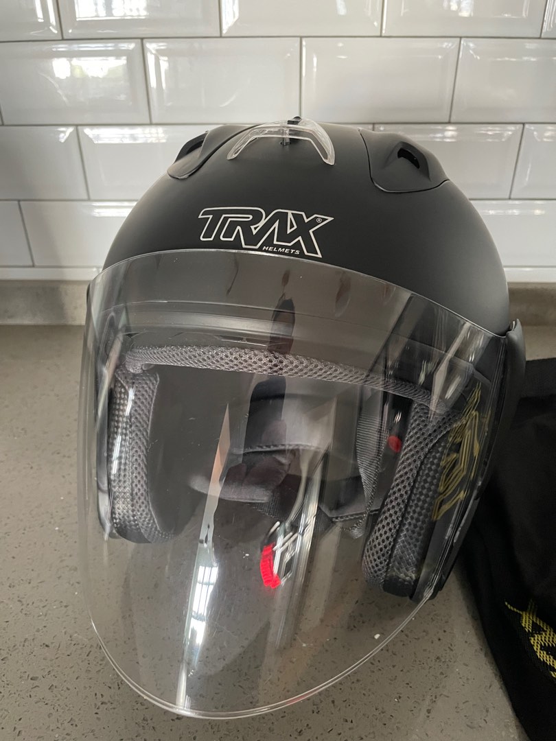 Trax motorcycle helmet, Motorcycles, Motorcycle Apparel on Carousell