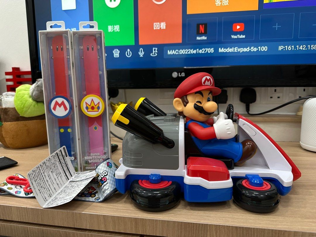 Universal studio Mario power up band and popcorn bucket, Hobbies & Toys ...