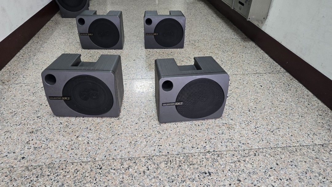 英國 celestion kr2 監聽喇叭.懸吊喇叭 唱歌/聽音樂的好喇叭 功能正常 有連號~ 英國製/（8吋） 2音路 3單體 二手良品.有使用痕跡.狀況如圖 售價一對4500元, 耳機及 ...