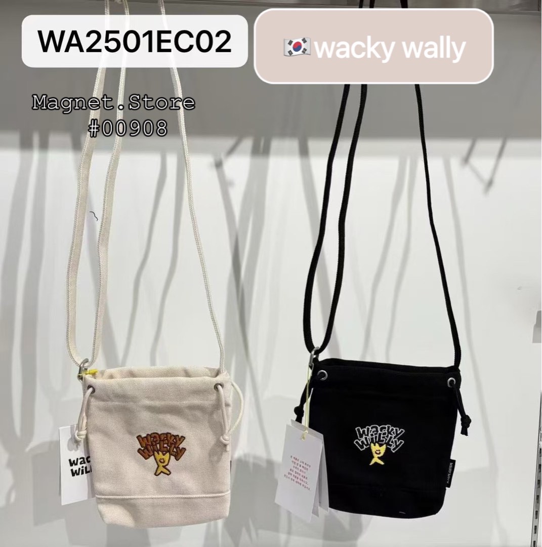 韓國 wacky wally 斜孭袋, 女裝, 手袋及銀包, 多用途袋 - Carousell