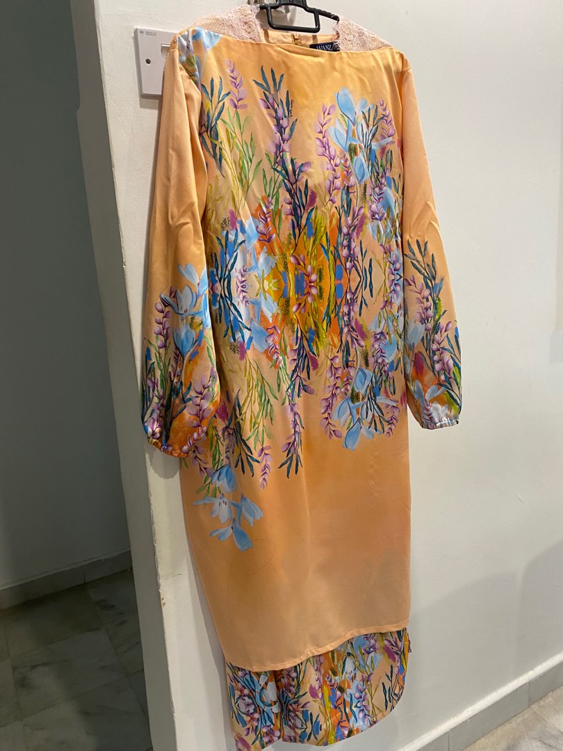 Baju Kurung Wanzar XL oren/peach, Women's Fashion, Muslimah Fashion ...