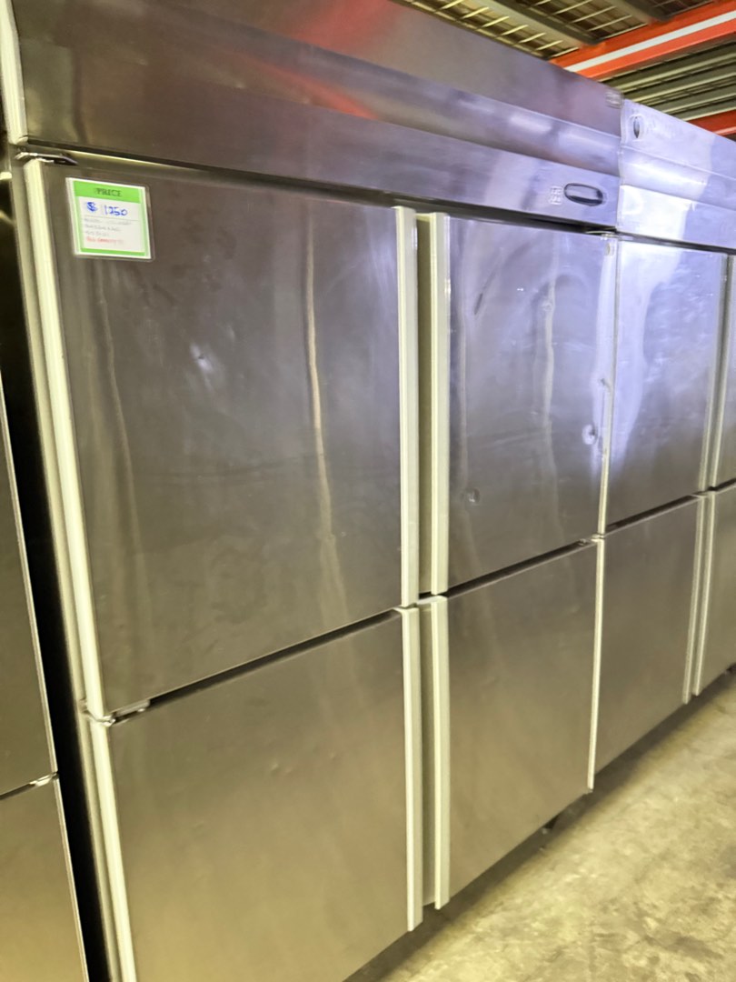 Big storage Hoshizaki 4 dr upright chiller / commercial 4 dr upright ...