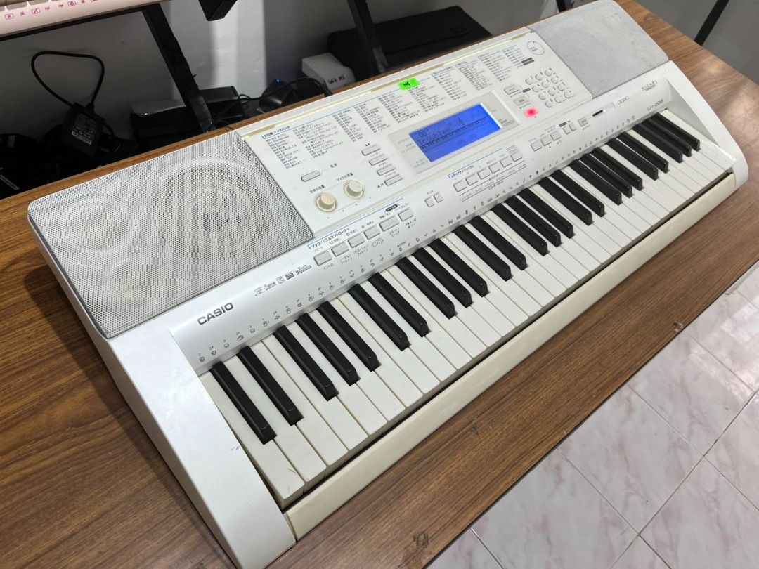 Casio LK-208 Piano Keyboard Organ 61 Semi Weighted Keys Touch Response, Hobbies & Toys, Music ...