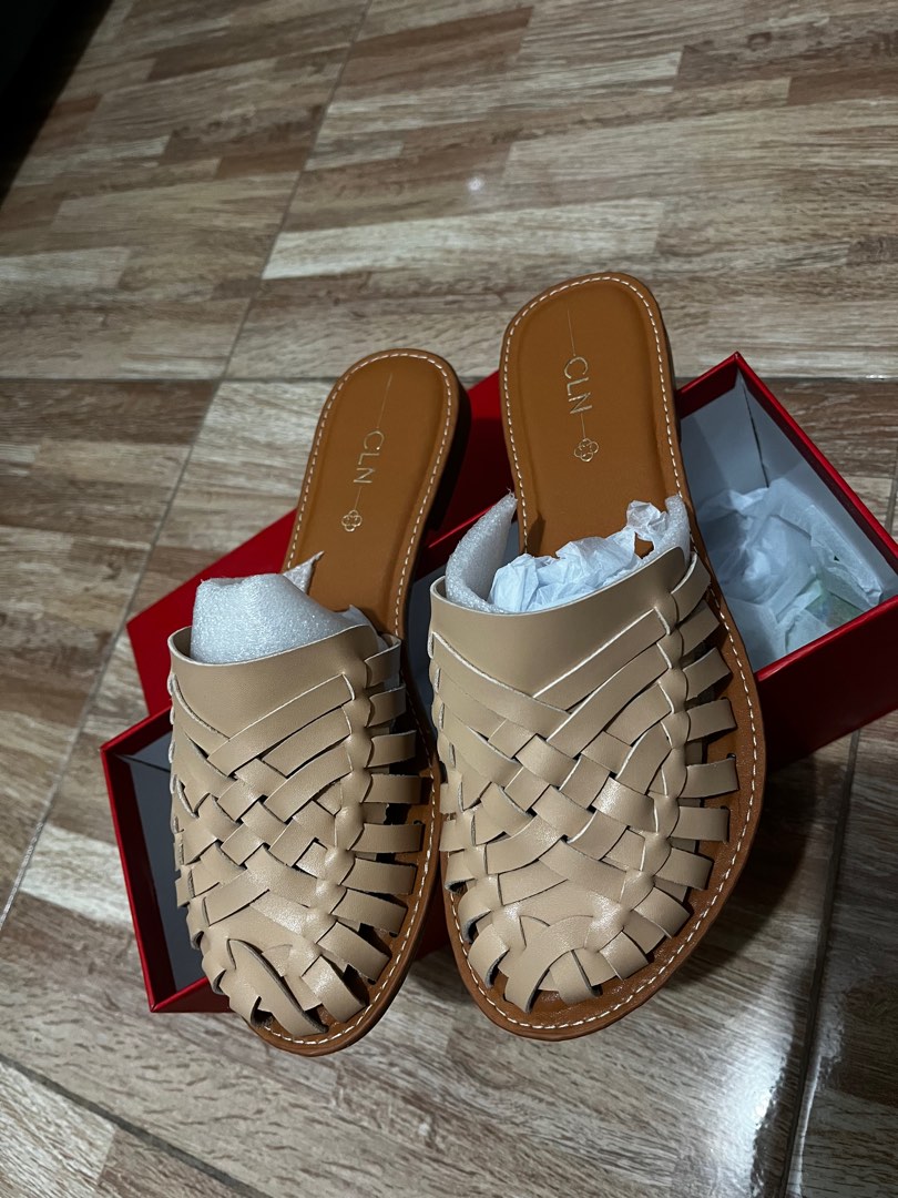 CLN Flat Sandal|Mules|Nude|BRANDNEW, Women's Fashion, Footwear, Flats ...