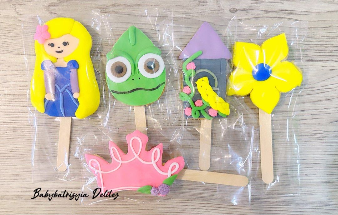 Fondant Sugar Cookies 🍪, Food & Drinks, Homemade Bakes on Carousell