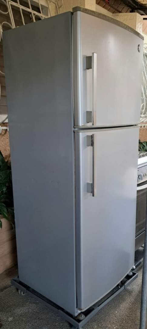 GE Refrigerator, 12 cubic ft., TV & Home Appliances, Kitchen Appliances ...