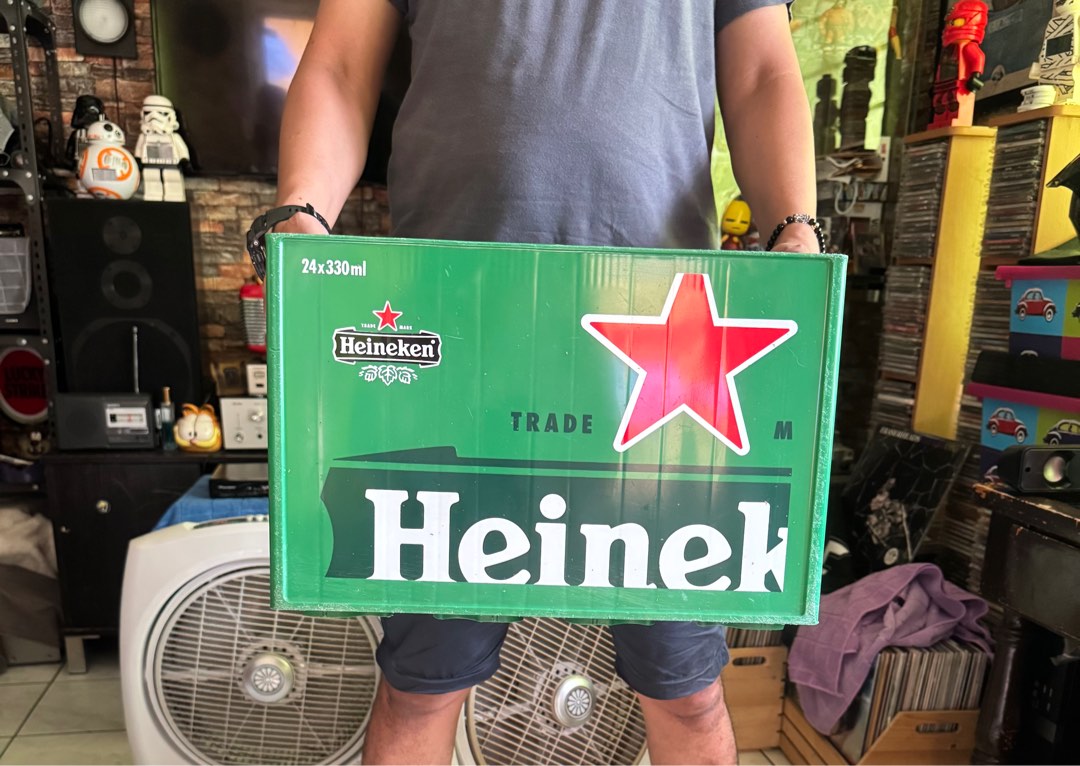 Heineken Big Case “AS IS”, Hobbies & Toys, Memorabilia & Collectibles ...