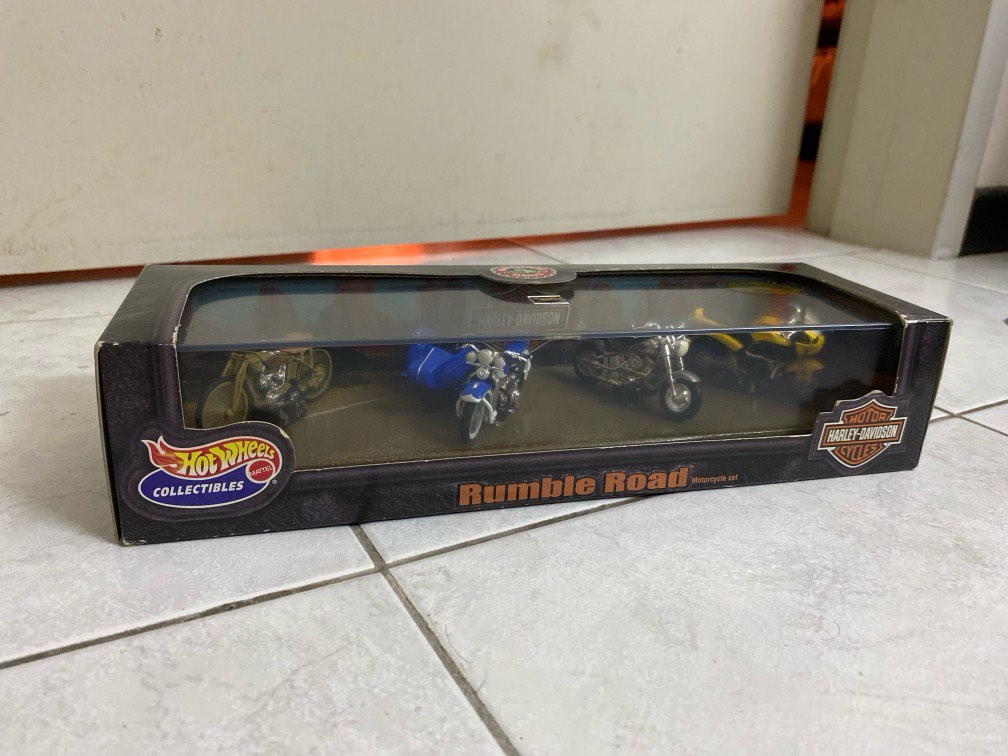 Hot Wheels Rumble Road Motorcycle Set, Hobbies & Toys, Toys & Games on ...