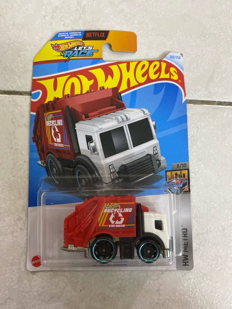 Hot Wheels Total Disposal toy truck, Hobbies & Toys, Toys & Games on ...