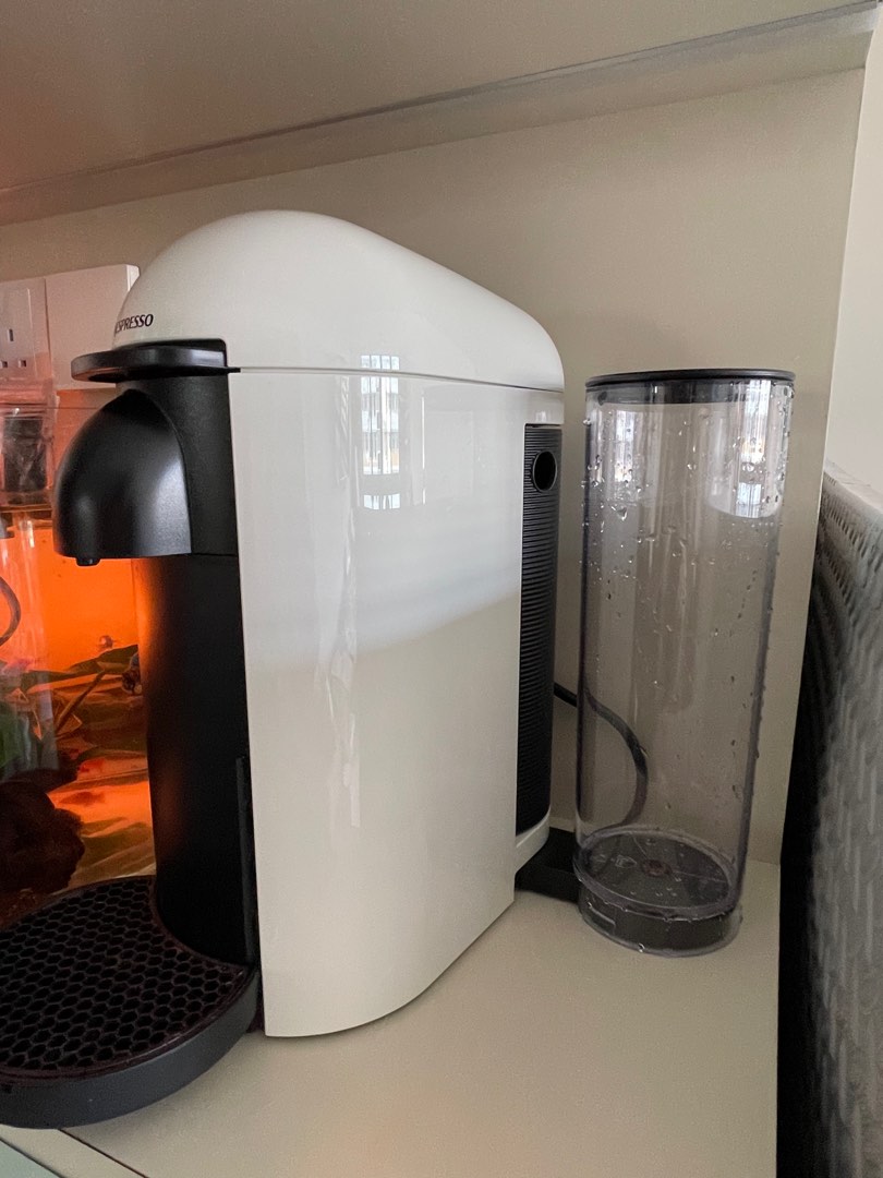 Nespresso Vertuo Plus (white), TV & Home Appliances, Kitchen Appliances ...