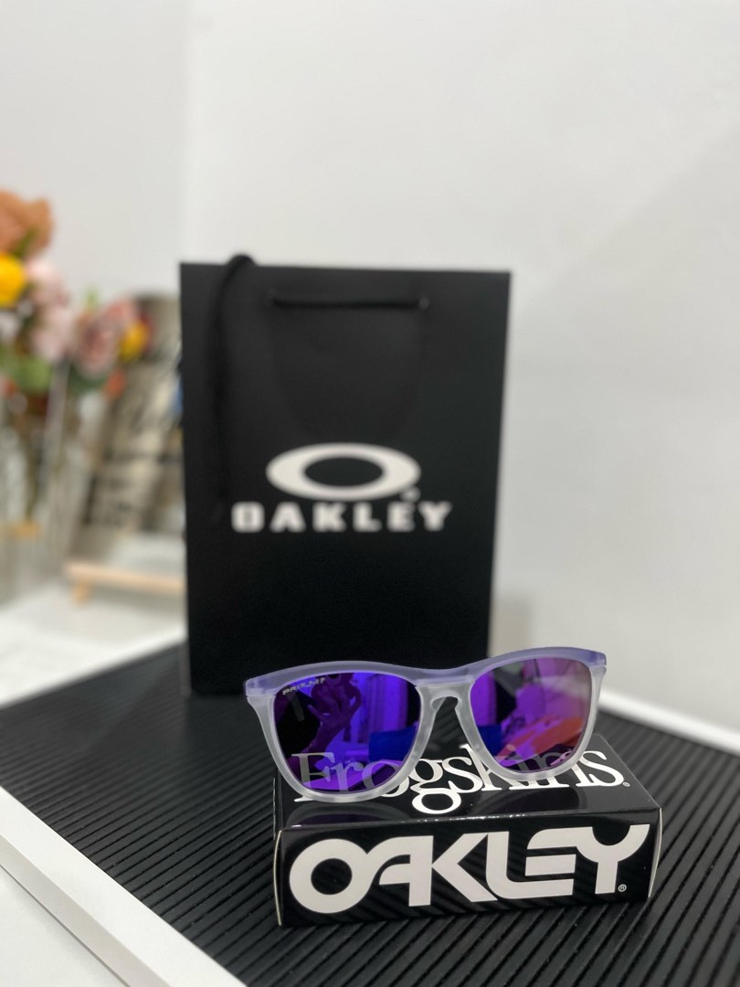Oakley Frogskin hybrid Purple, Men's Fashion, Watches & Accessories ...