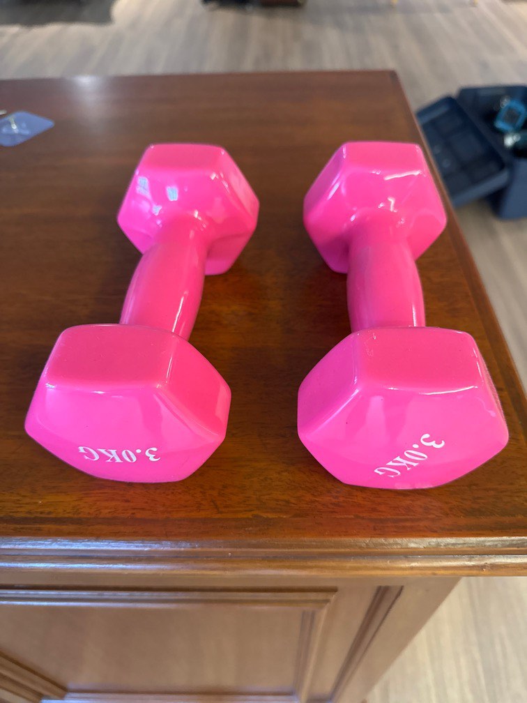 Pink dumbbells 3 kg, Sports Equipment, Exercise & Fitness, Weights ...