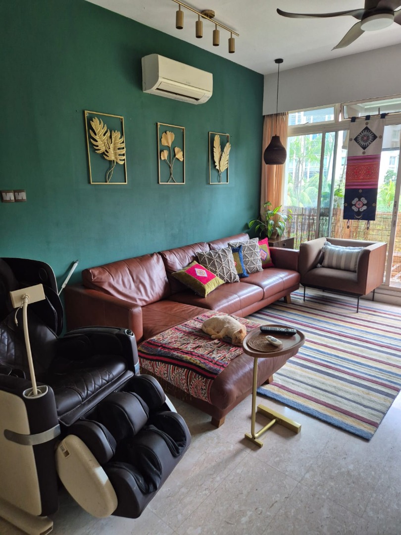Resort Style Condo Common Rooms. Well Maintained. 5 min to Hillview ...