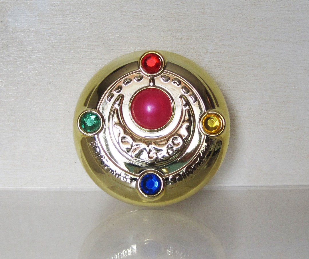 Sailor Moon Compact Moon Prism Power Make Up Sailormoon collectible toy ...