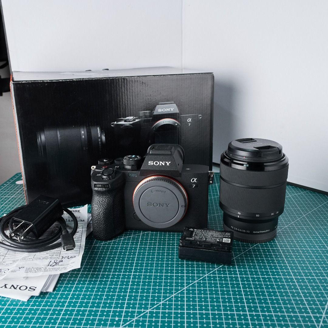 Sony A7IV with 28-70mm lens (mint condition) / a74 kit with box, Photography, Cameras on Carousell