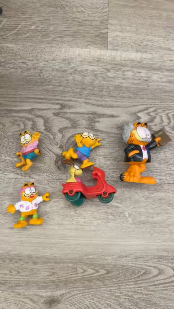 Vintage Garfield Toys Set of 5, Hobbies & Toys, Toys & Games on Carousell