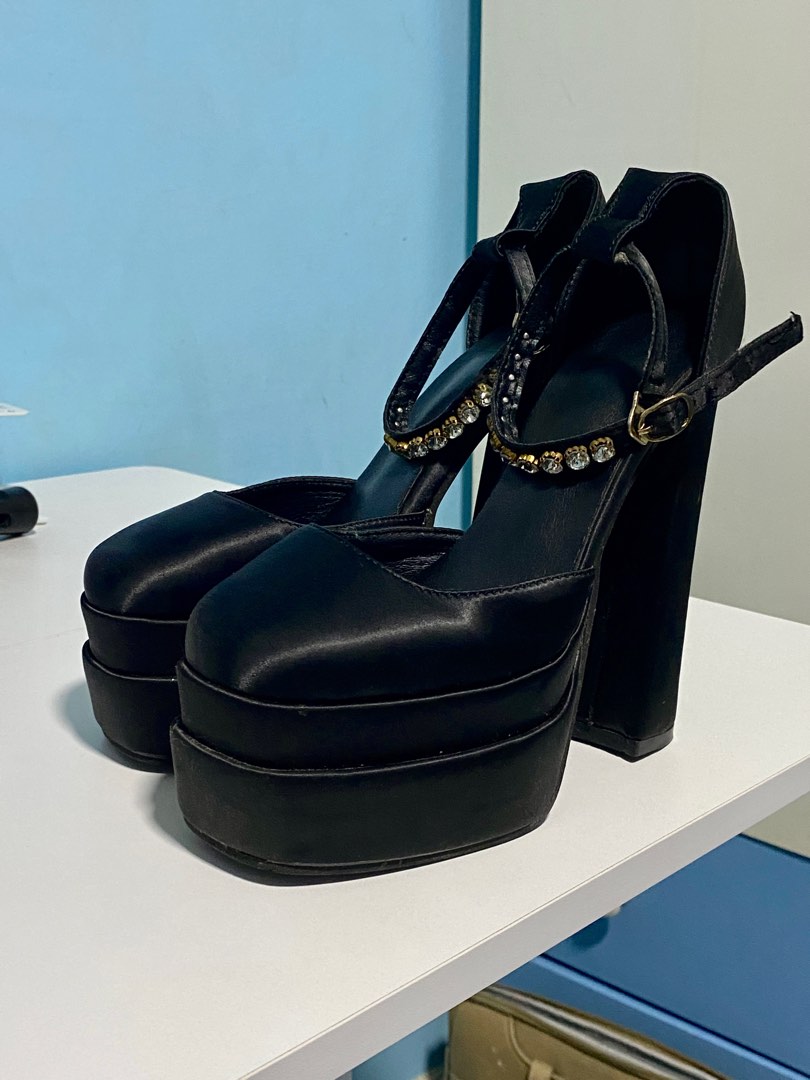 Bratz platform heels black - Versace Medusa Aevitas inspired dupe ...