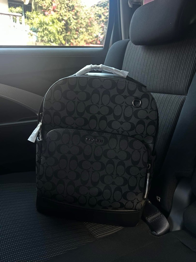 Coach Graham Backpack In Signature Canvas, Men's Fashion, Bags ...