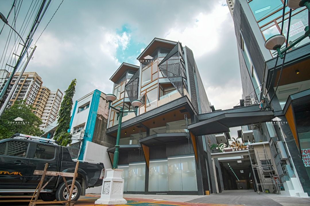 Commercial Building for Rent at Tomas Morato, Quezon City, Property ...