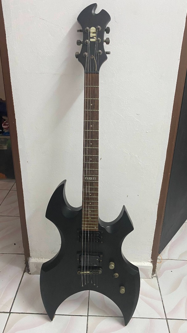 ESP LTD AX-50 Black Satin, Hobbies & Toys, Music & Media, Musical ...