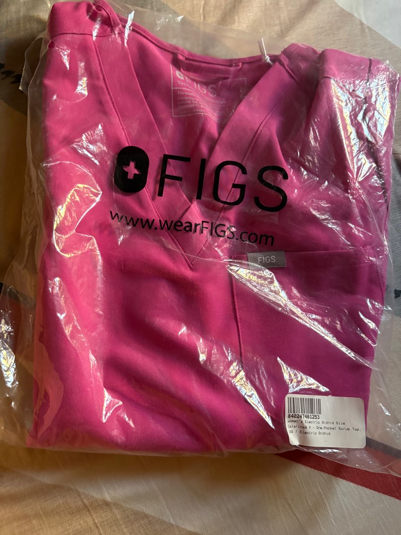 FIGS Scrub Suit - Electric Orchid, Women's Fashion, Dresses & Sets ...