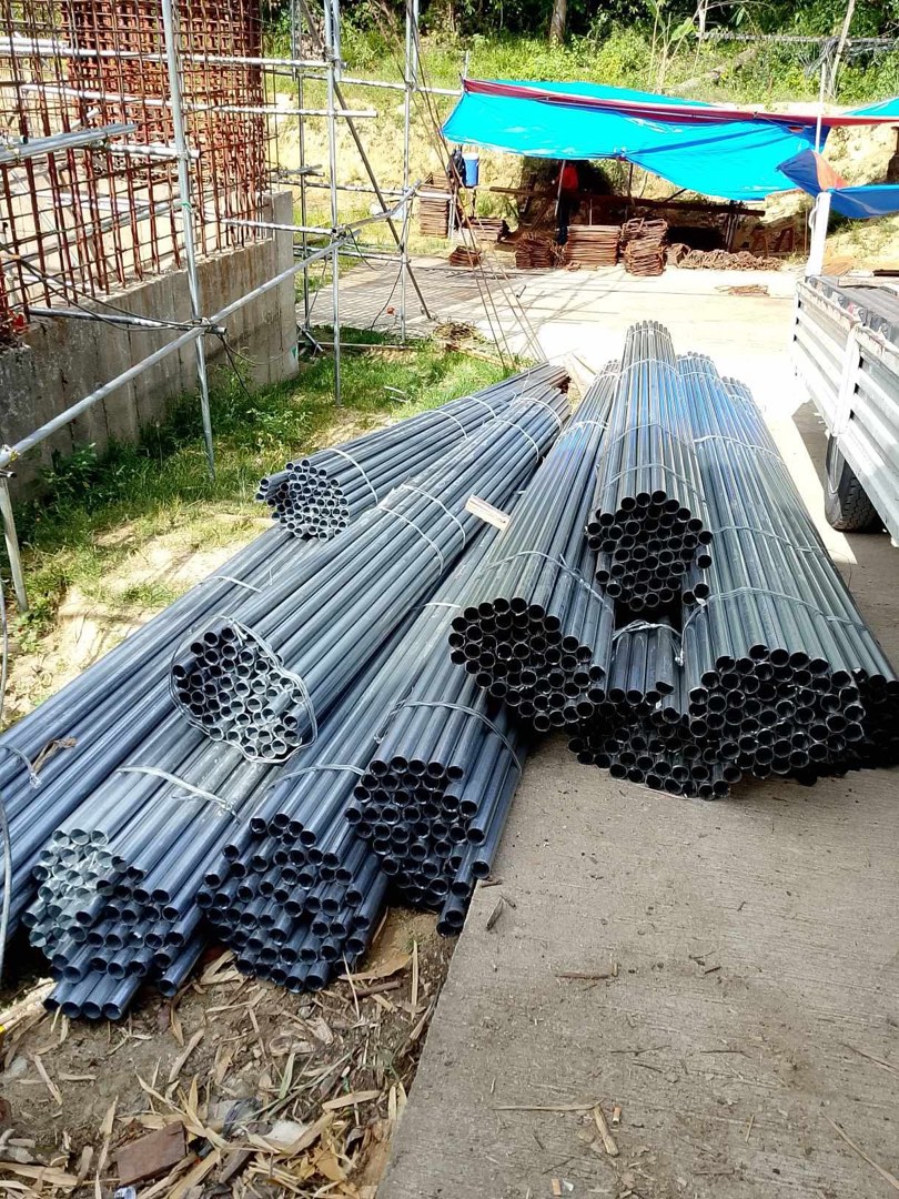 Gi pipe 1 1/2 S20/S40, Commercial & Industrial, Construction & Building ...