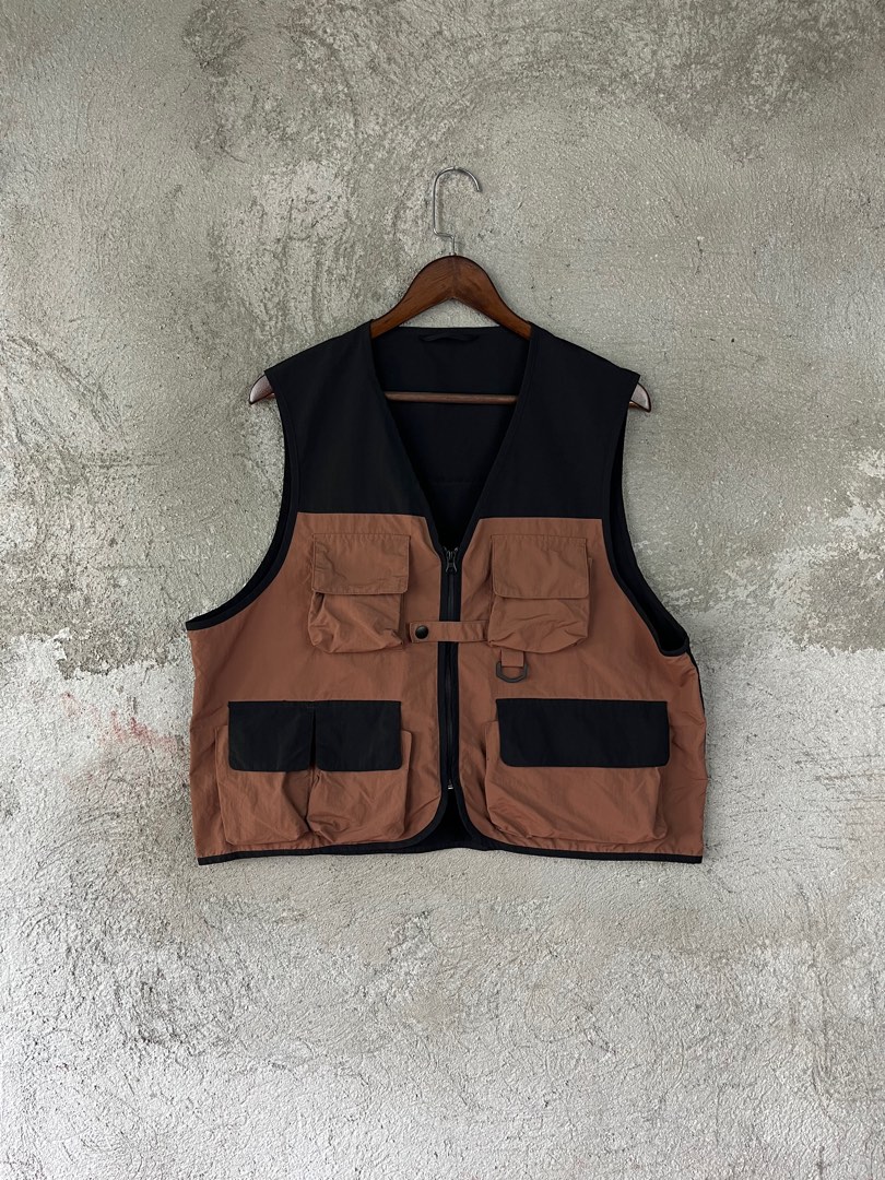 GU Utility Cargo Vest, Men's Fashion, Coats, Jackets and Outerwear on ...