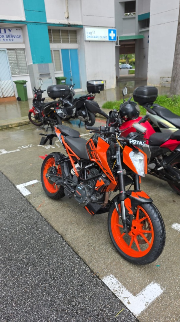 KTM Duke 200, Motorcycles, Motorcycles for Sale, Class 2B on Carousell