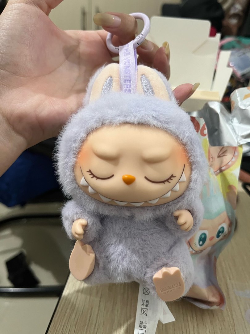 Labubu V2 have a seat - Zizi (Ungu) ori popmart, Toys & Collectibles ...