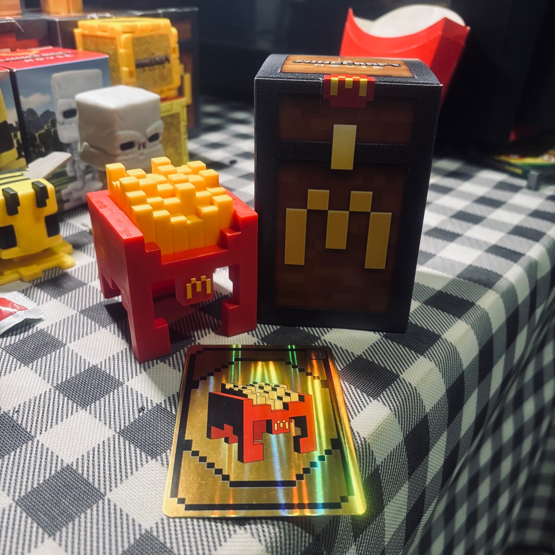 Minecraft Fry Helmet, Hobbies & Toys, Toys & Games on Carousell