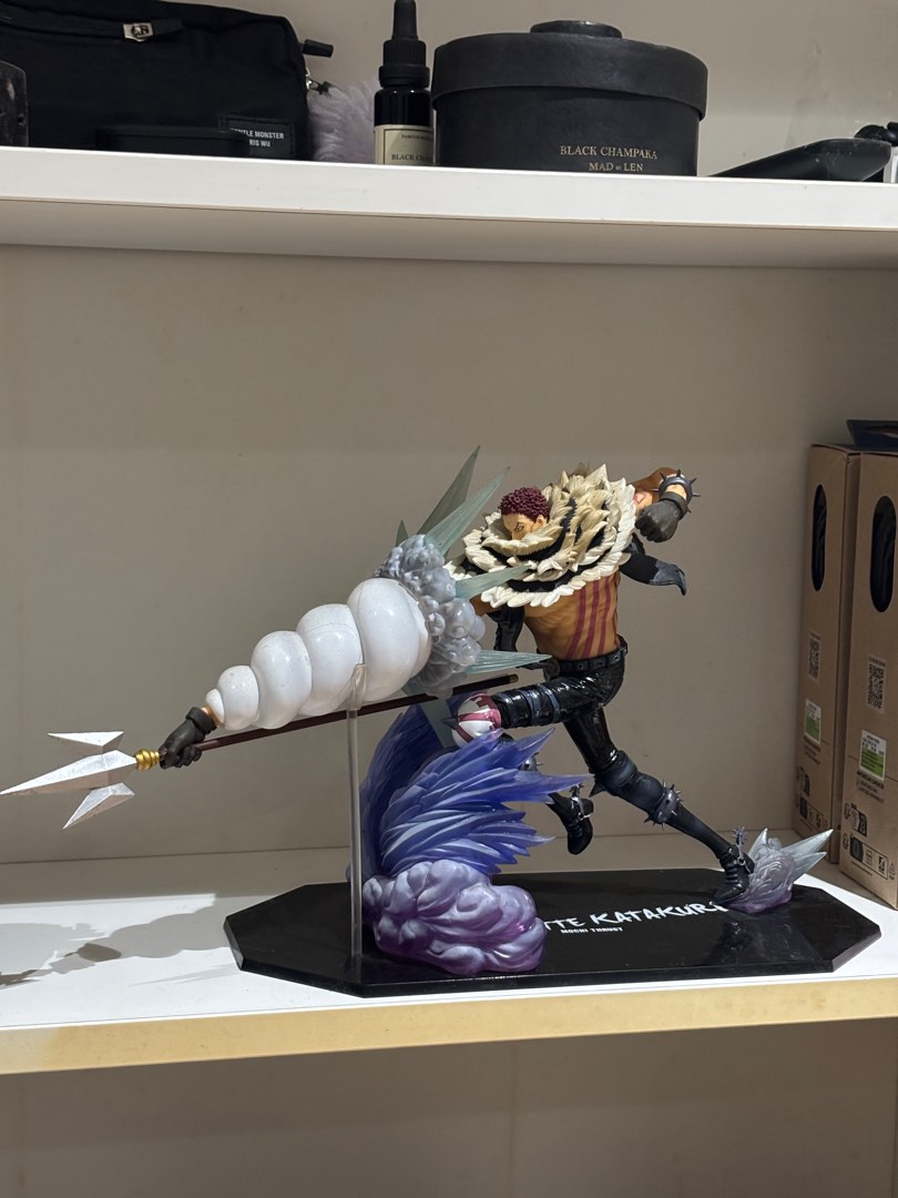 One piece katakuri Zero no box displayed, Hobbies & Toys, Toys & Games ...