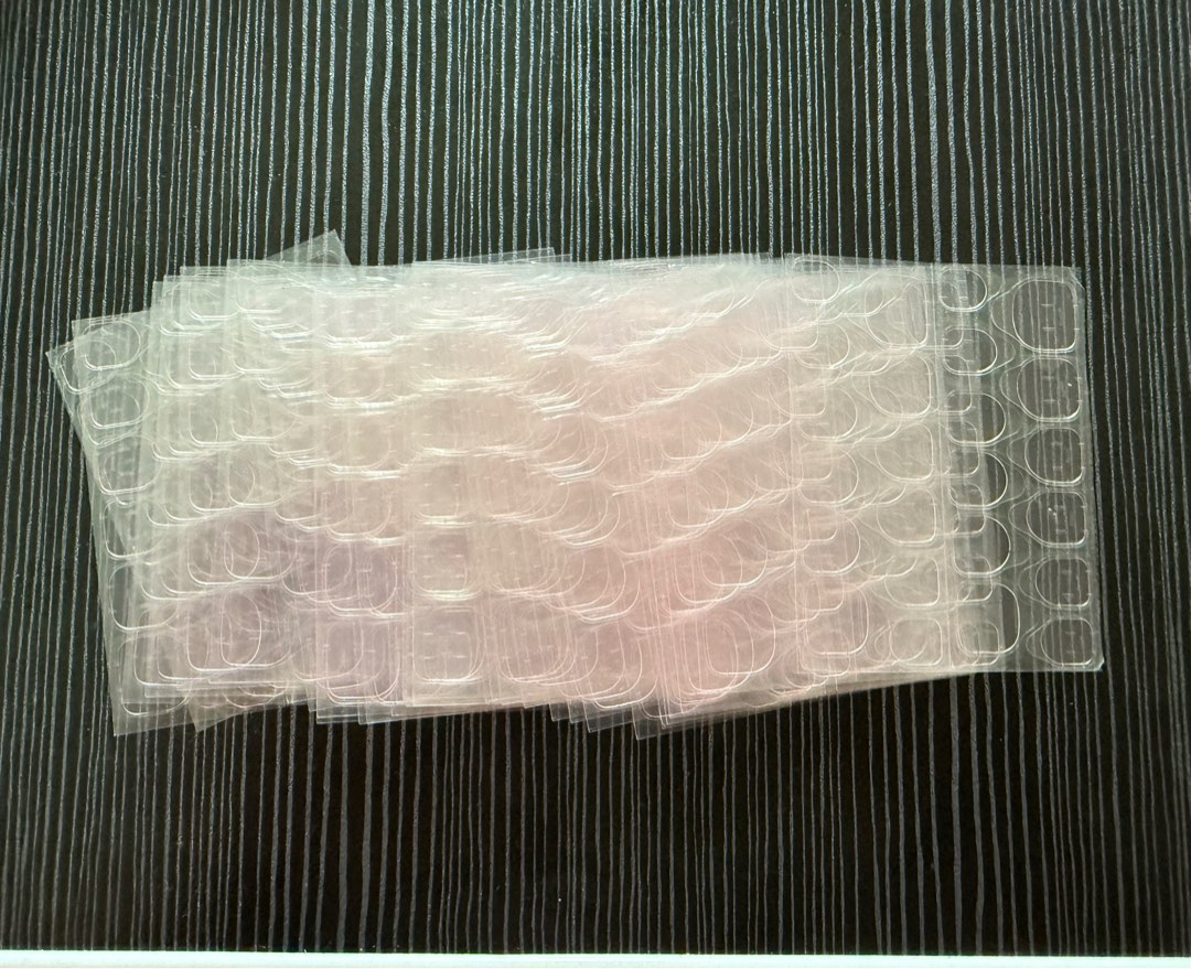 Press on nails jelly tape, Beauty & Personal Care, Hands & Nails ...