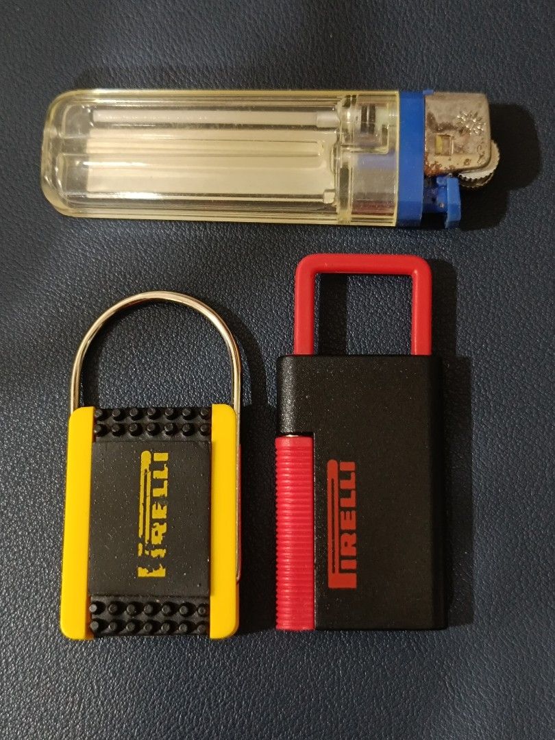 RARE!! Set Pirelli Keychain Vintage, Hobbies & Toys, Collectibles ...