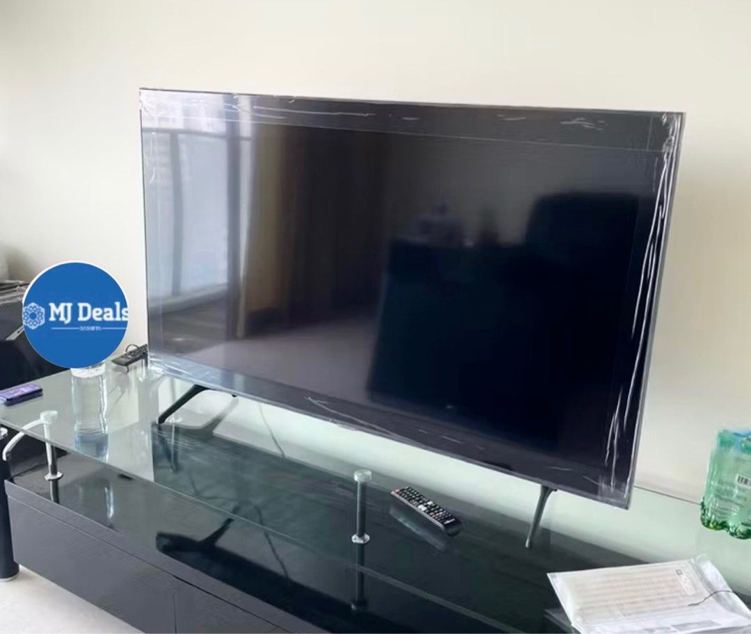 Samsung 55” TU7000 Crystal UHD 4K Smart TV (Display issue), TV & Home Appliances, TV ...