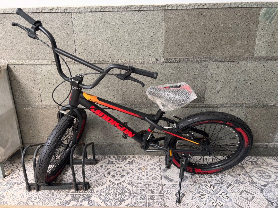 Sepeda BMX morison, Motor di Carousell