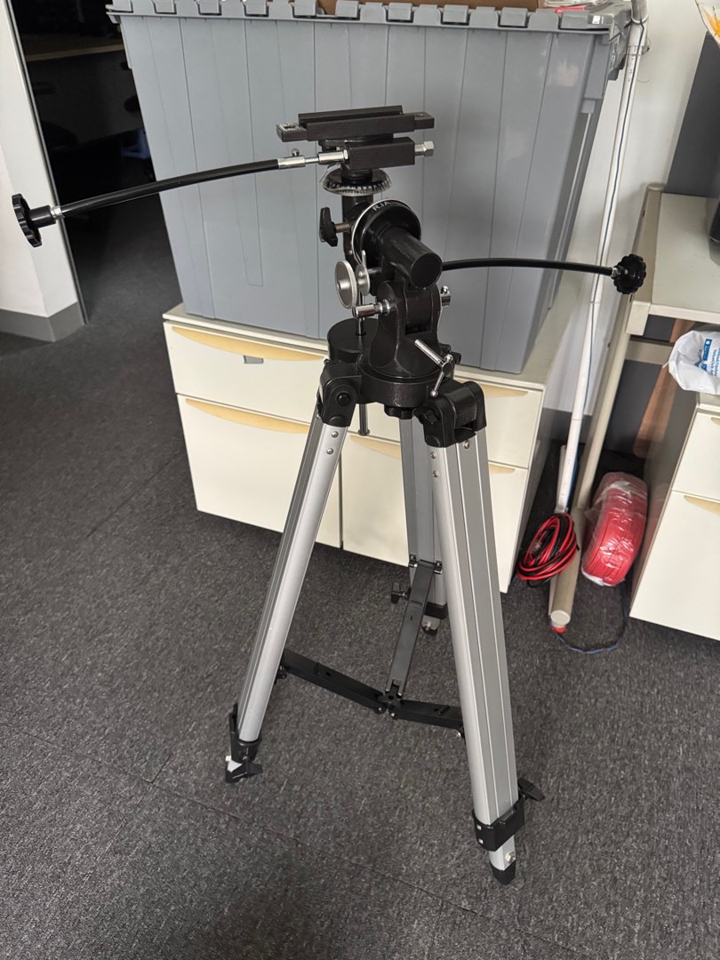 Skywatcher EQ1 equatorial mount, Photography, Photography Accessories ...