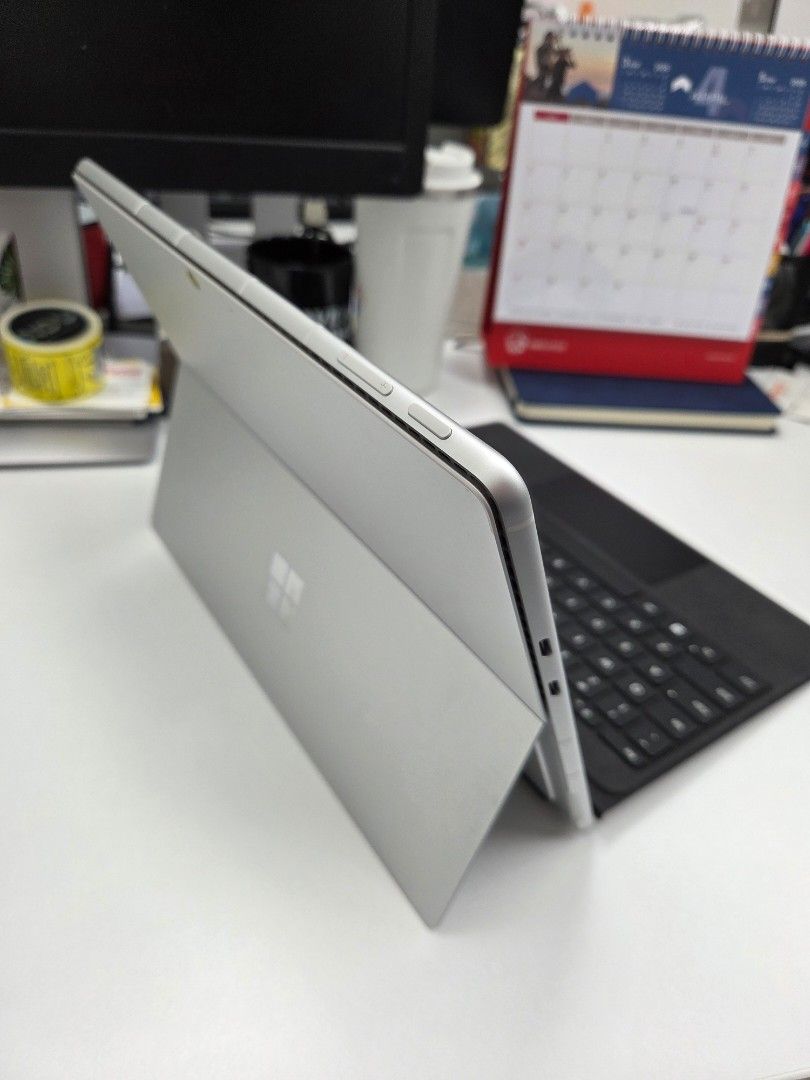 Surface Pro 11 5G Copilot 256/16 snapdragon Plus with flex keyboard, 電腦 ...