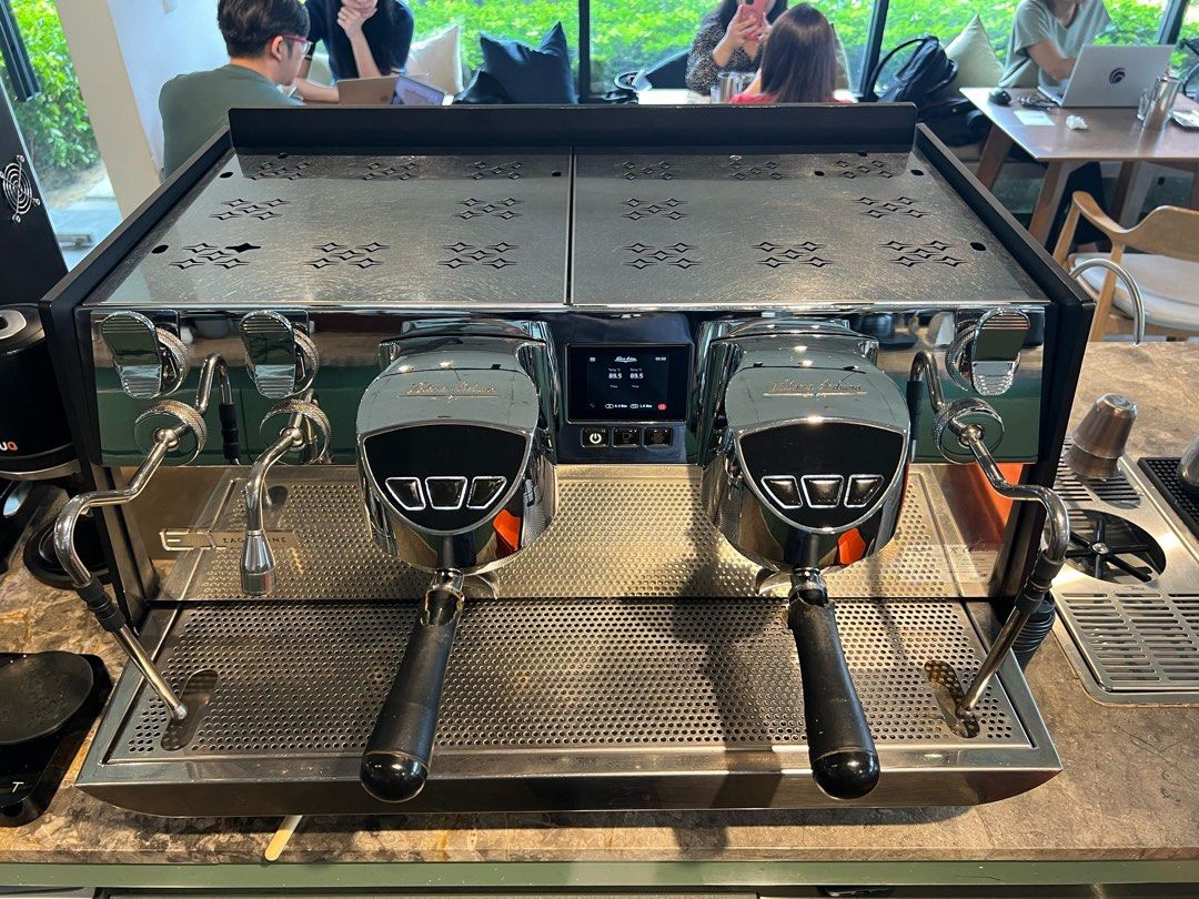 Victoria Arduino Eagle One Double group Espresso Machine, Food & Drinks ...