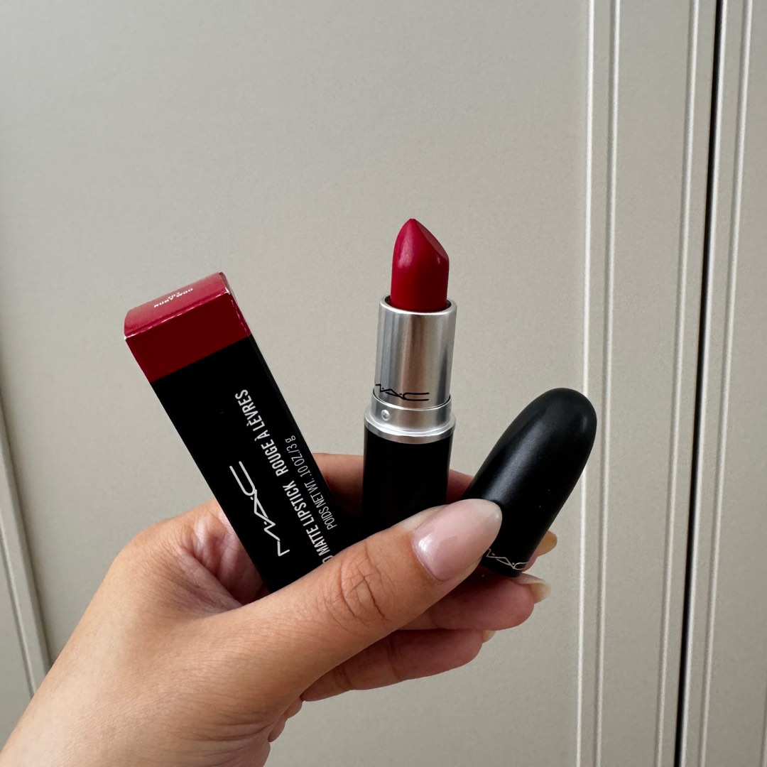 100% Authentic MAC Lipstick 707 Ruby Woo, Beauty & Personal Care, Face ...