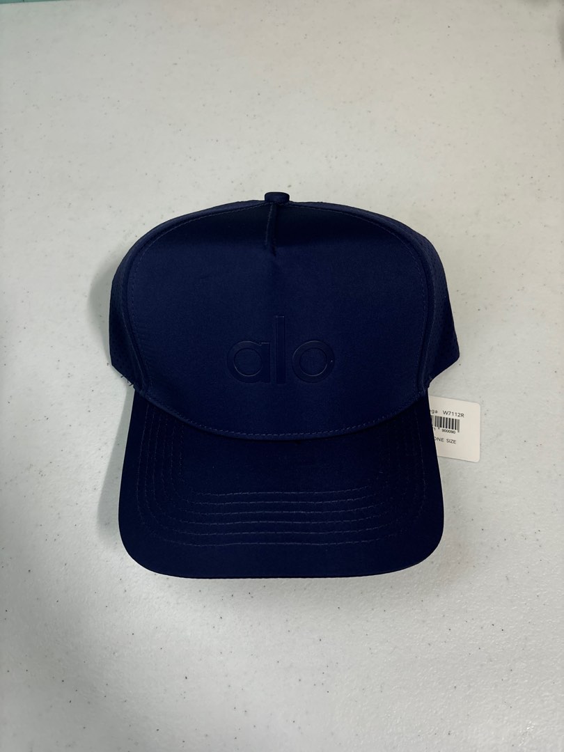 Alo yoga performance off-duty cap, Men's Fashion, Watches & Accessories ...