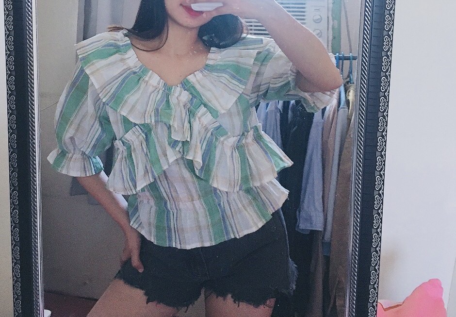 Authentic DHOLIC 2WAY Cross Check Blouse, Women's Fashion, Tops, Blouses on Carousell