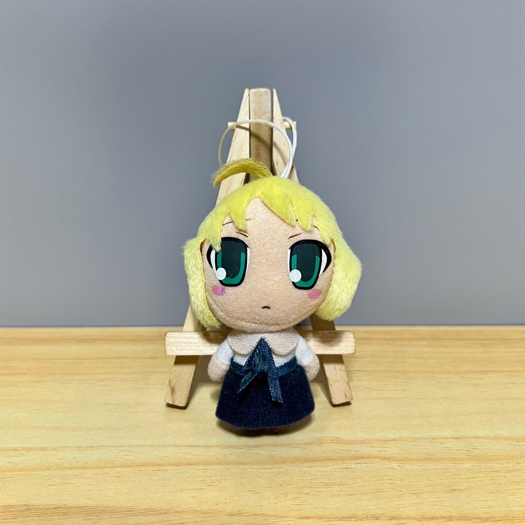 Bandai Fate/Stay Night Saber Mini Plush Charm 10cm (with paint crack ...