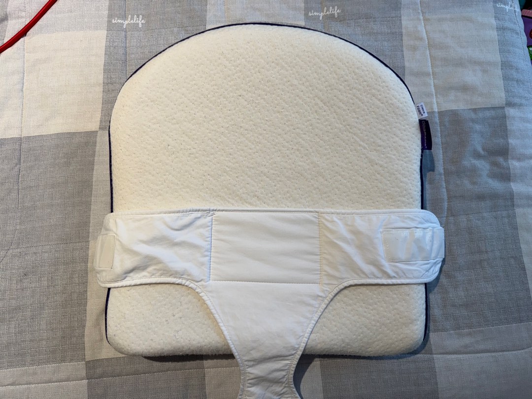Clevamama infant wedge pillow, Babies & Kids, Baby Nursery & Kids ...