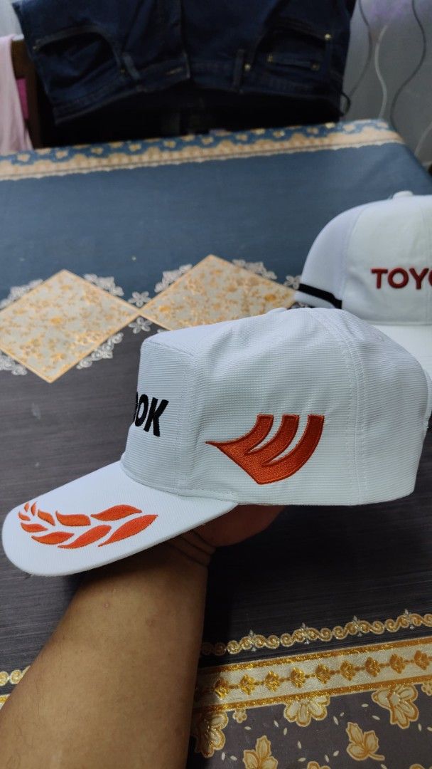 Combo Honkook bunga padi podium dan cap toyota. Baca detial sebelum ...
