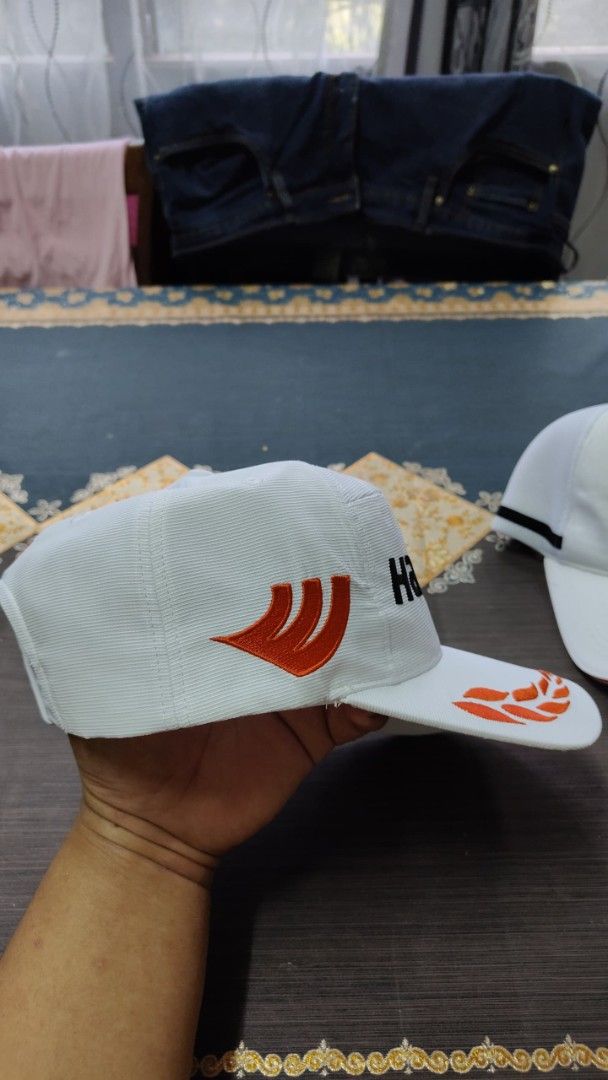 Combo Honkook bunga padi podium dan cap toyota. Baca detial sebelum ...