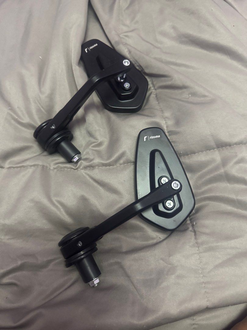 End bar side mirror, Motorbikes on Carousell