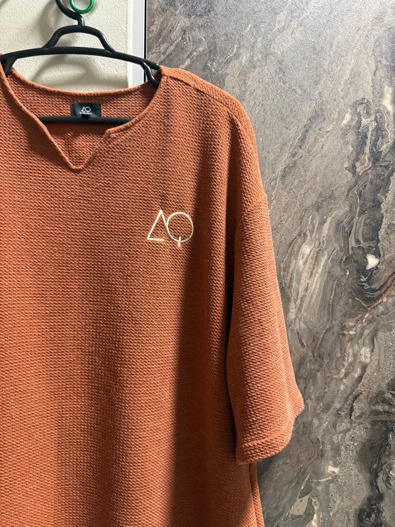 Kurta AQ MERCH Brick, Men's Fashion, Activewear on Carousell