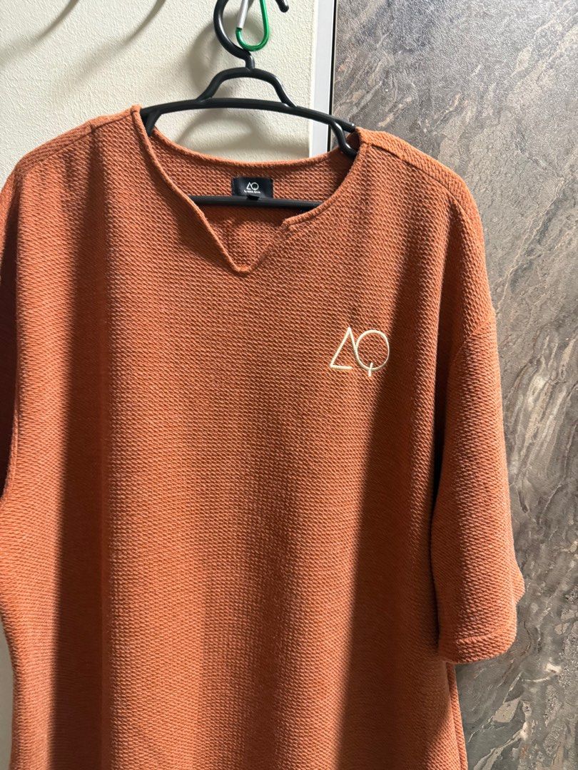 Kurta AQ MERCH Brick, Men's Fashion, Activewear on Carousell