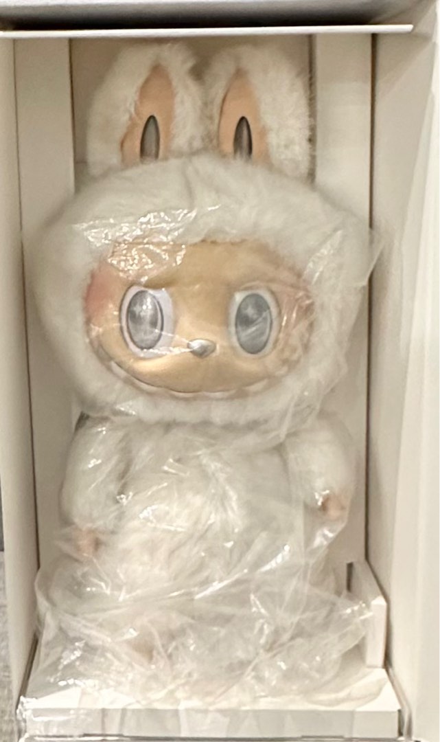 Labubu 拉布布 Angel in Clouds *authentic*, Hobbies & Toys, Toys & Games on ...